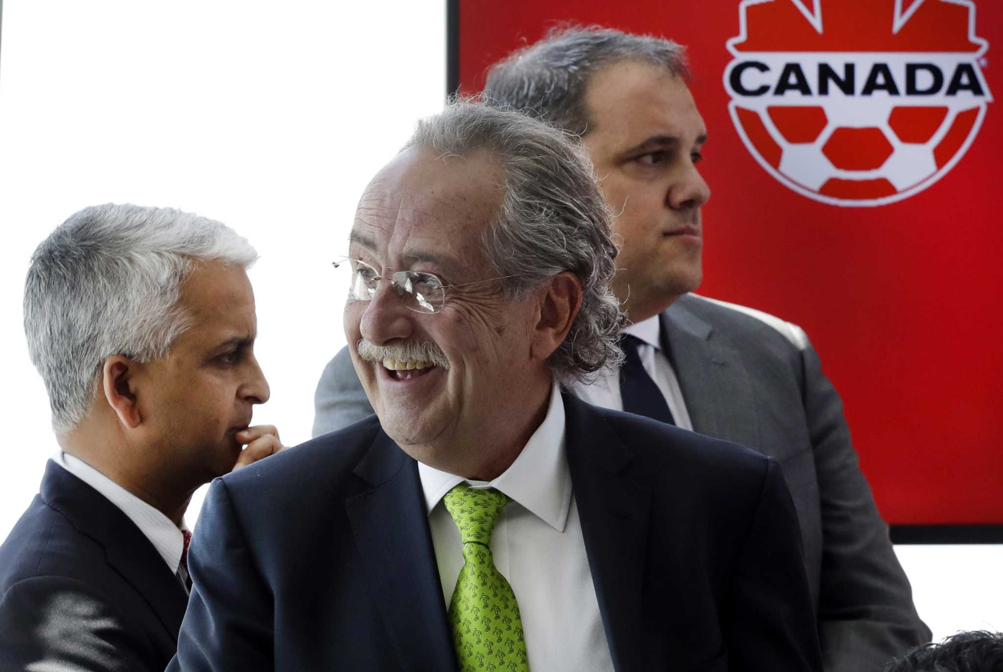 US, Mexico, Canada launch bid for soccer's 2026 World Cup