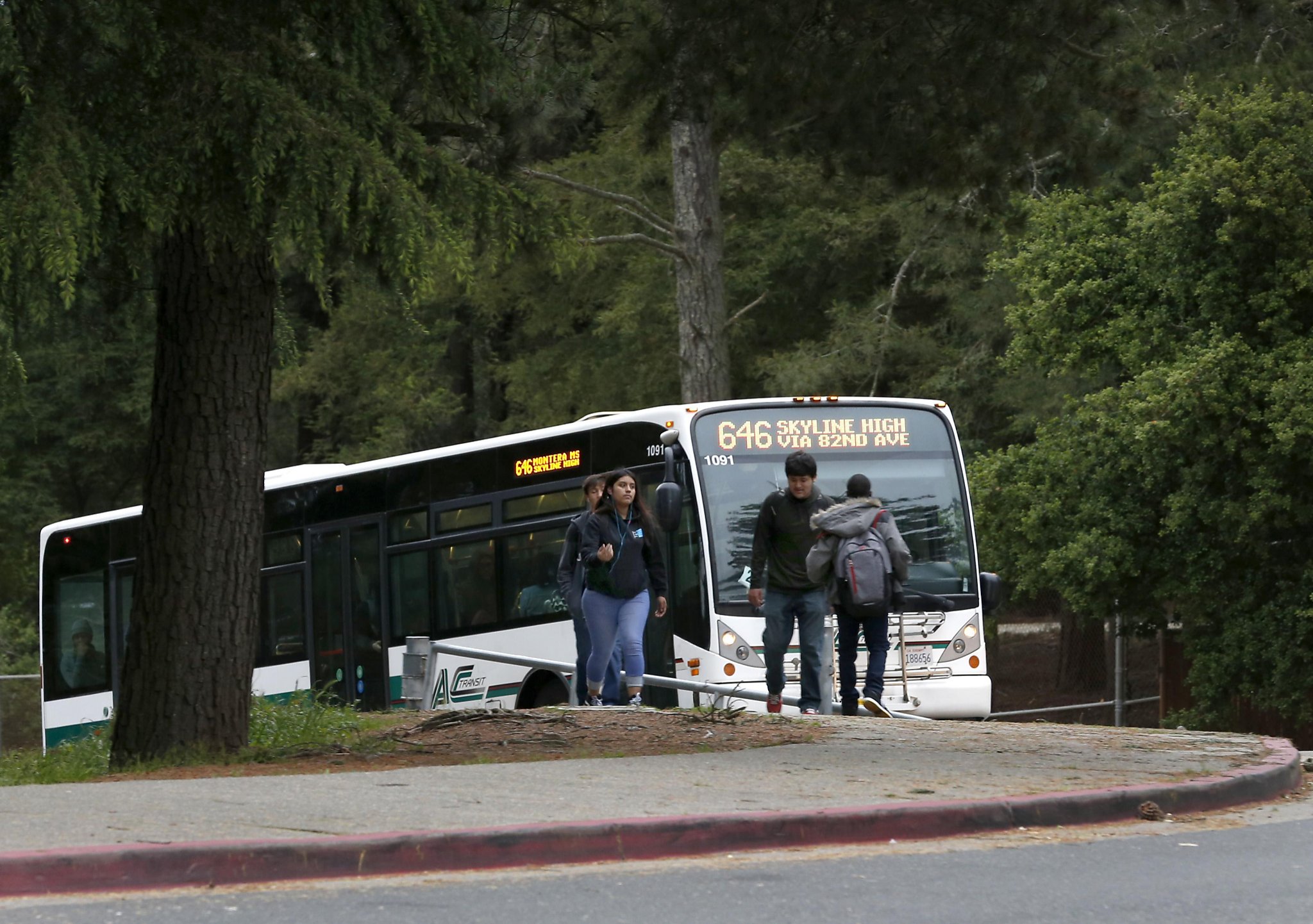AC Transit expected to vote on Oakland school service