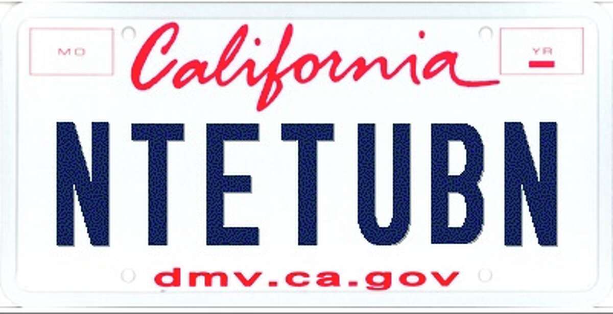California Driver's License: A new look and procedure