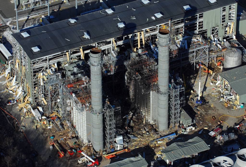 Tighter power plant rules urged after blast