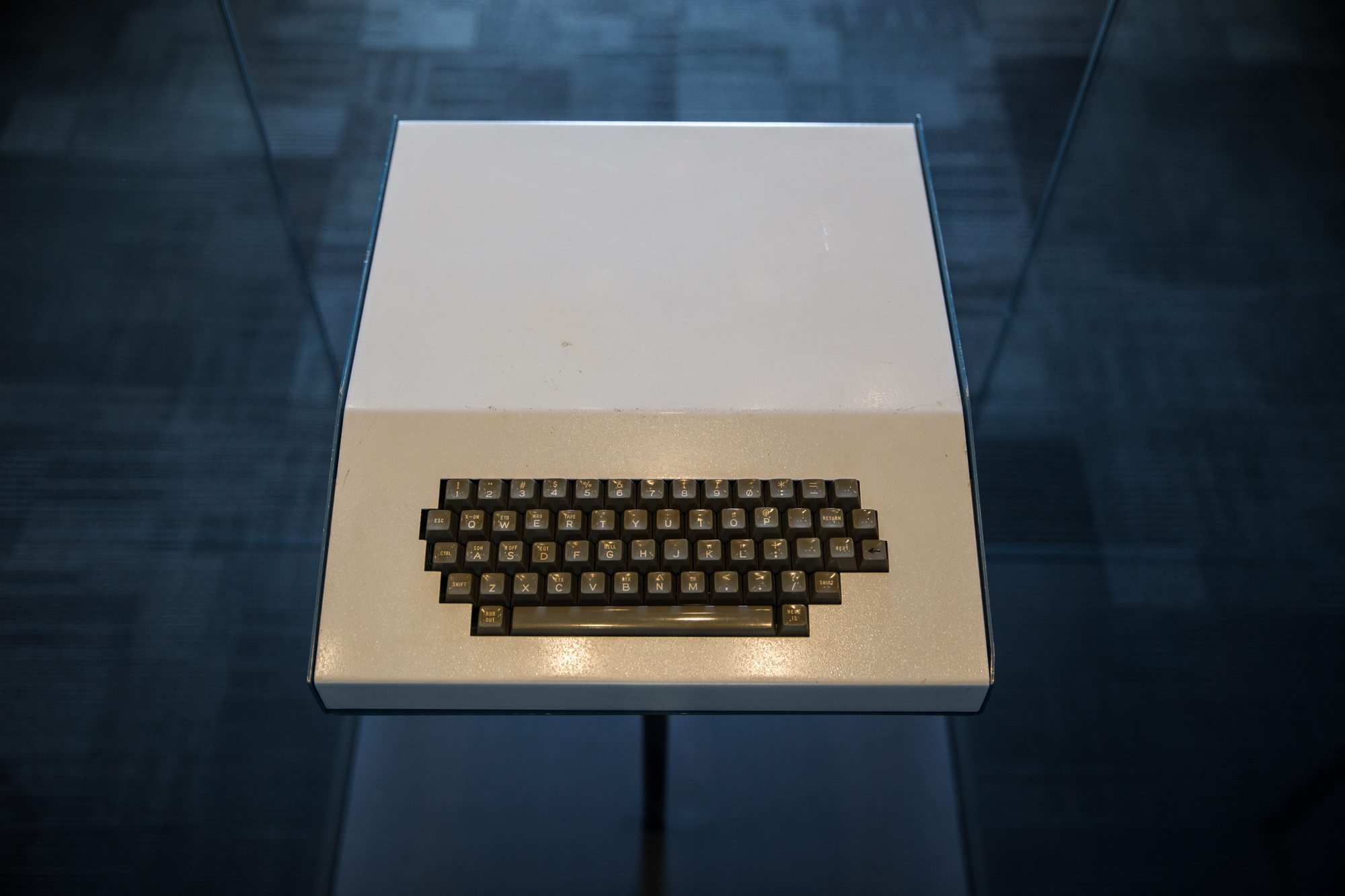 Apple 1 prototype comes with Apple exhibit at Living Computer museum