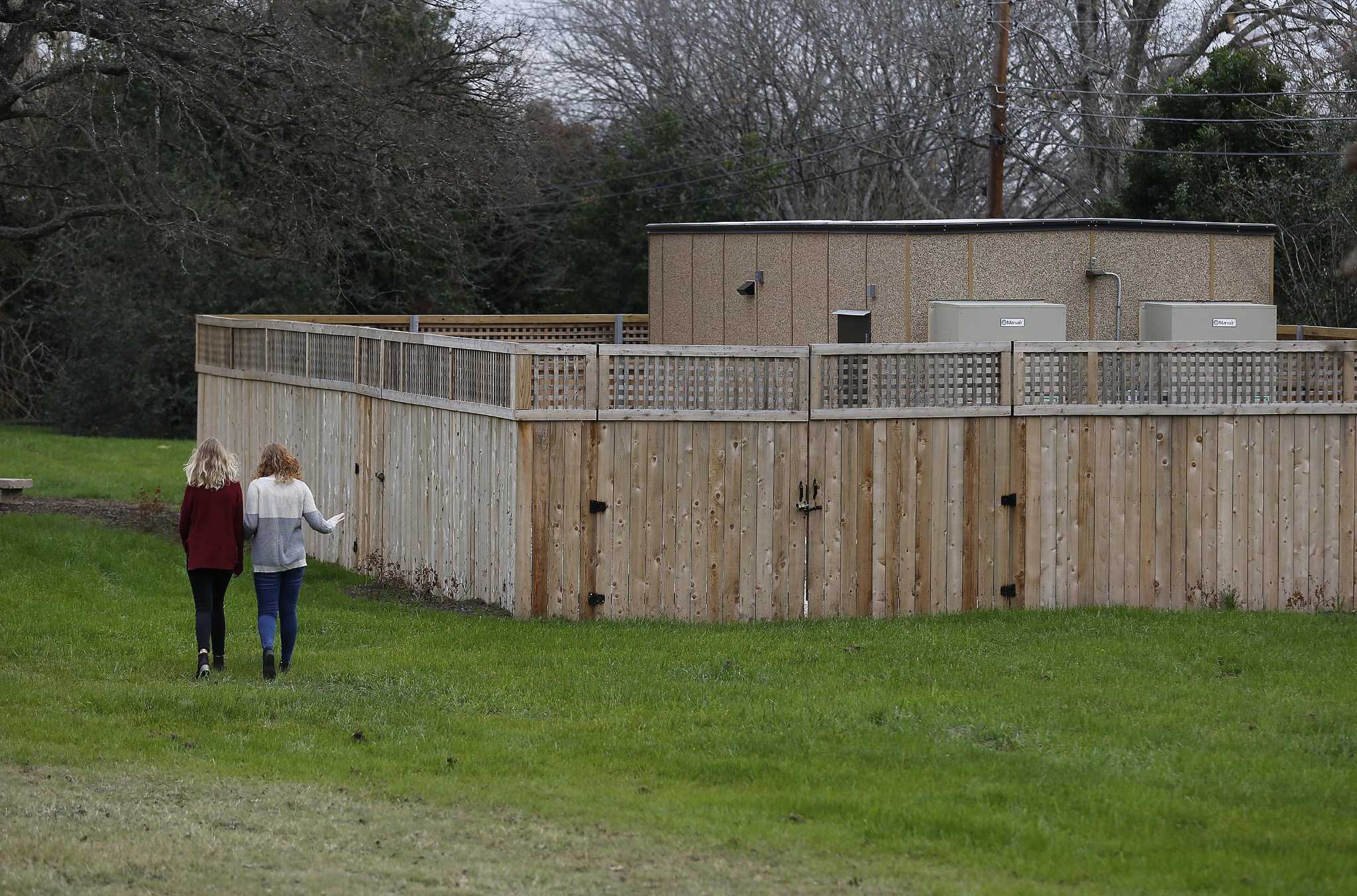 Google Fiber to remove controversial ‘fiber hut’