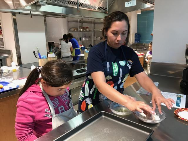 Children’s Hospital teaching kids to cook, eat well