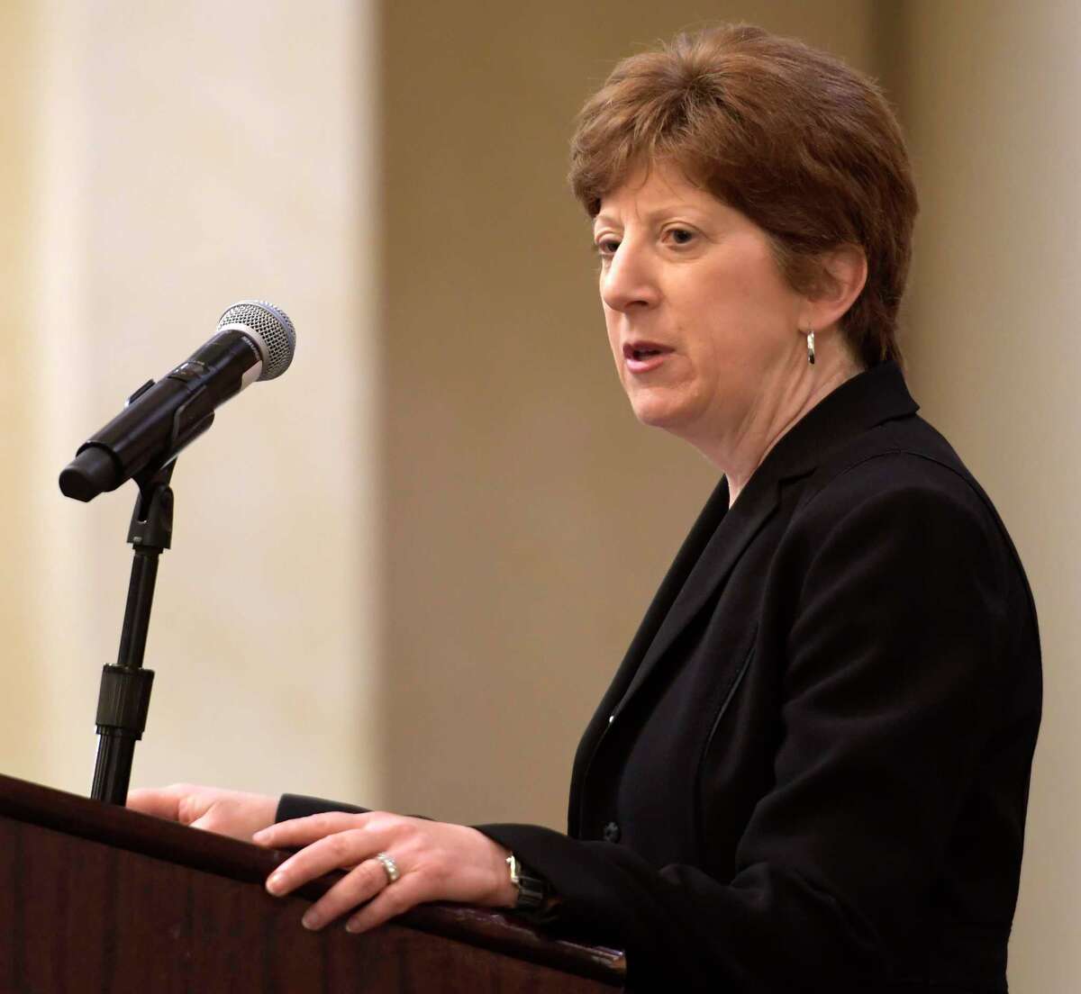 Sheehan reaffirms support for Albany as sanctuary city