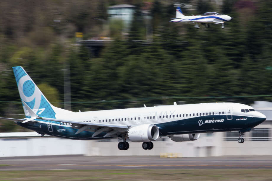 Boeing's newest 737 completes first flight - seattlepi.com
