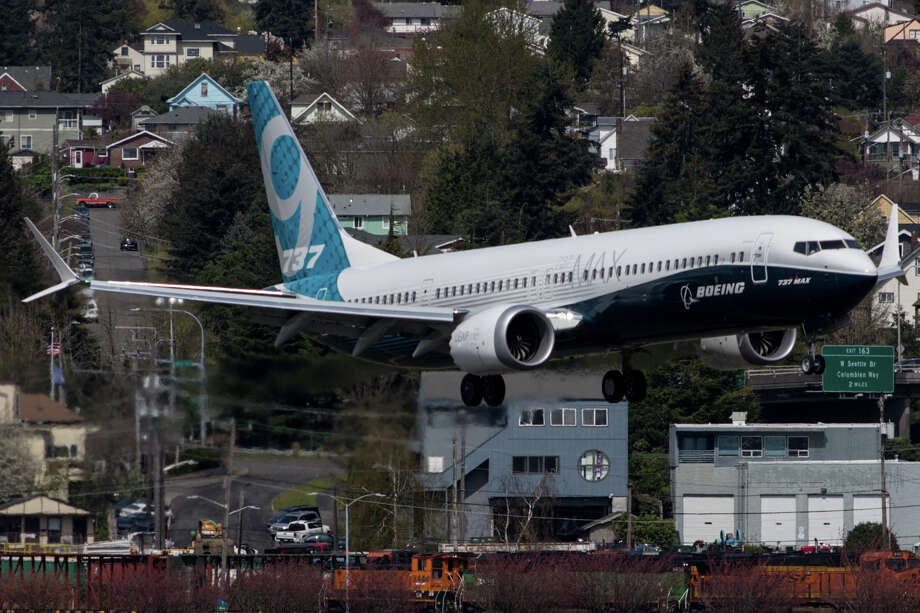 Boeing's newest 737 completes first flight - seattlepi.com