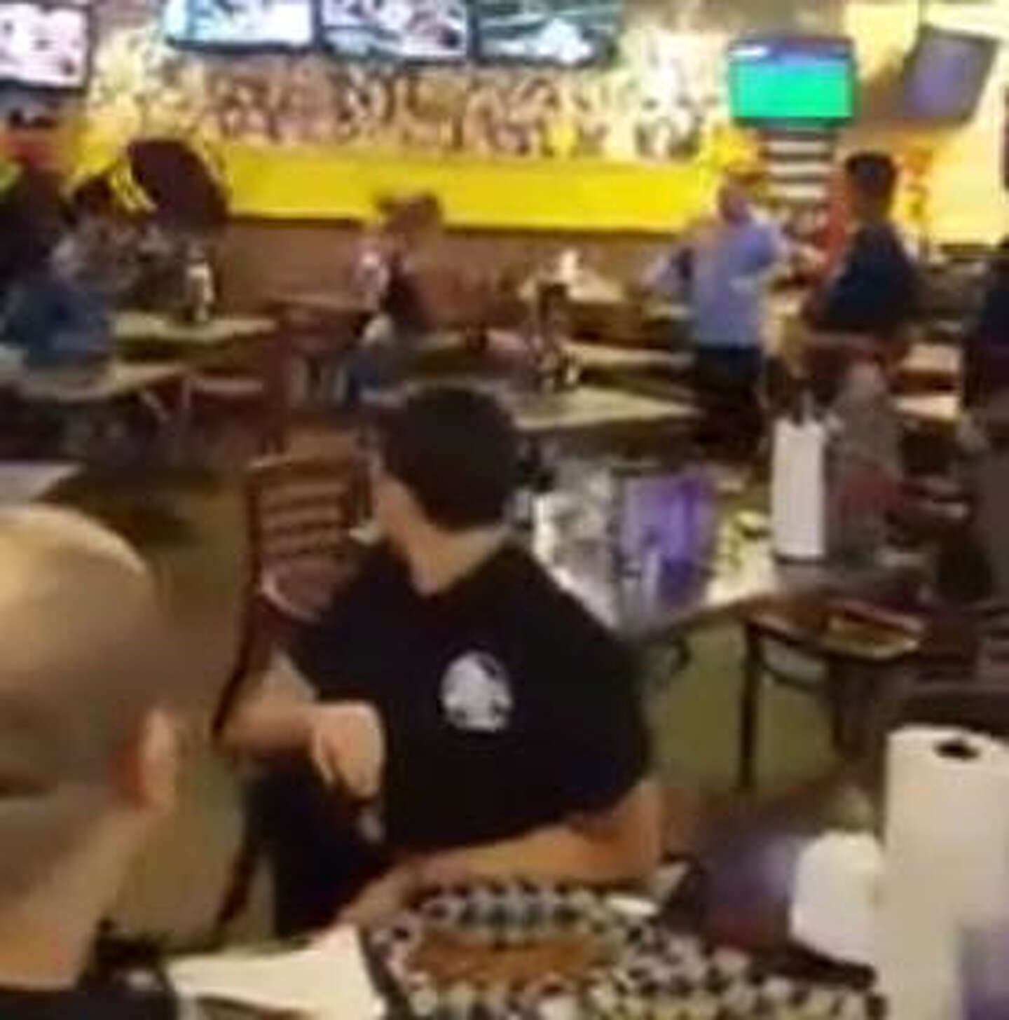 Viral video captures chair-throwing brawl at Bayou City Wings