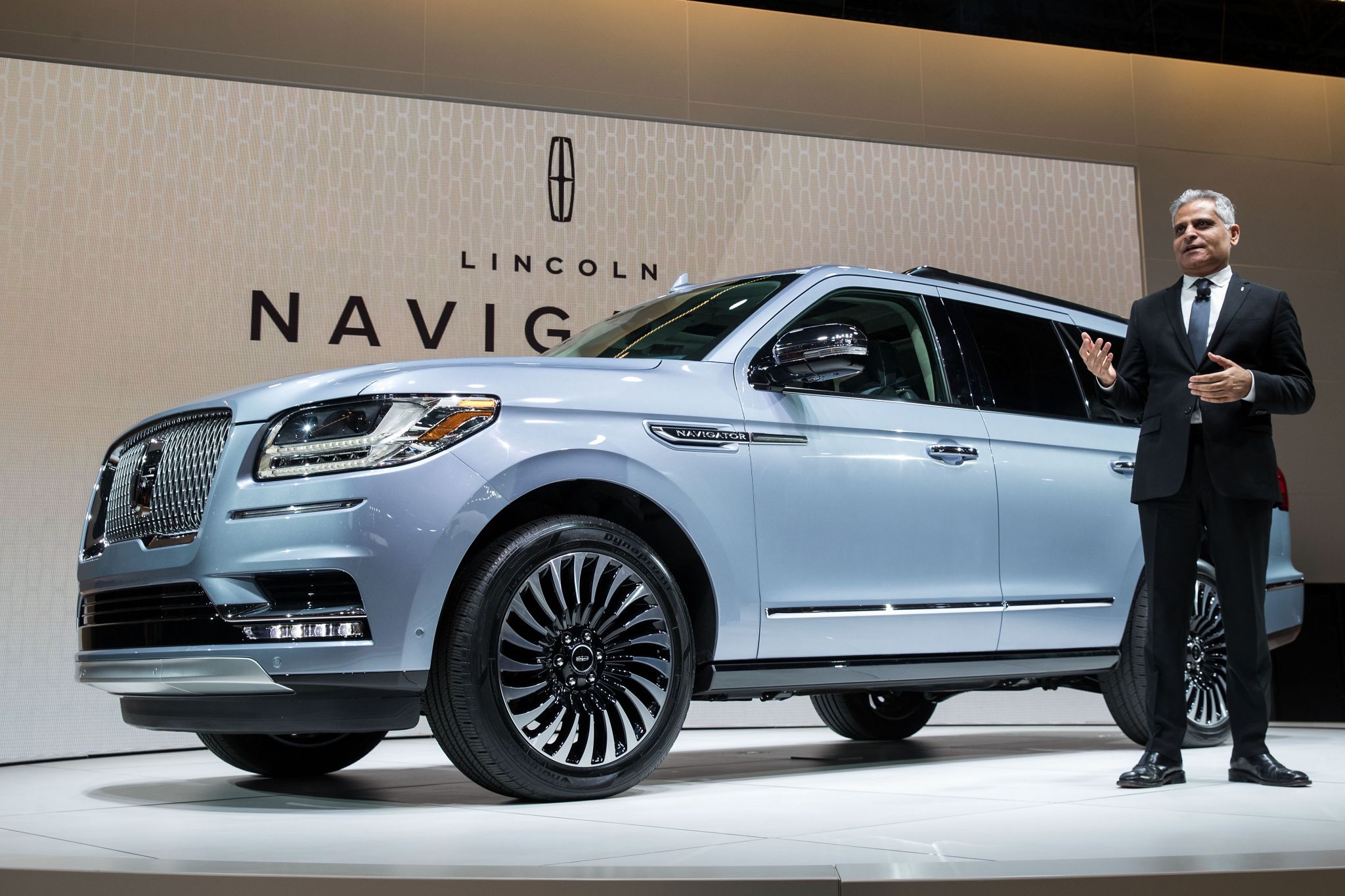 Rapper's ride reborn: Navigator charts comeback as family hauler