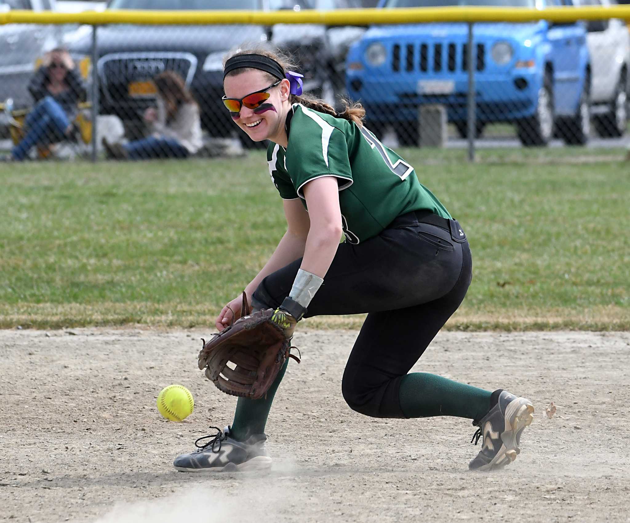 Shen softball wins pair in Forever Missed Tournament