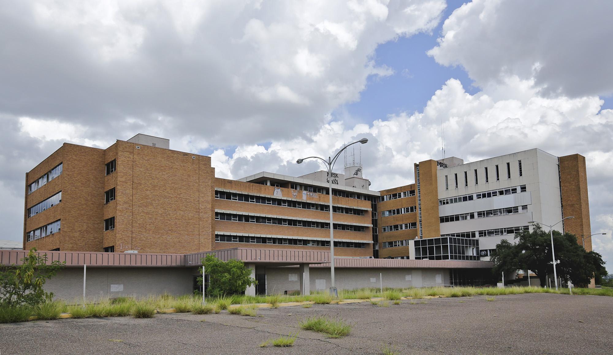 Fire department investigating arson cases in old Mercy Hospital, south ...