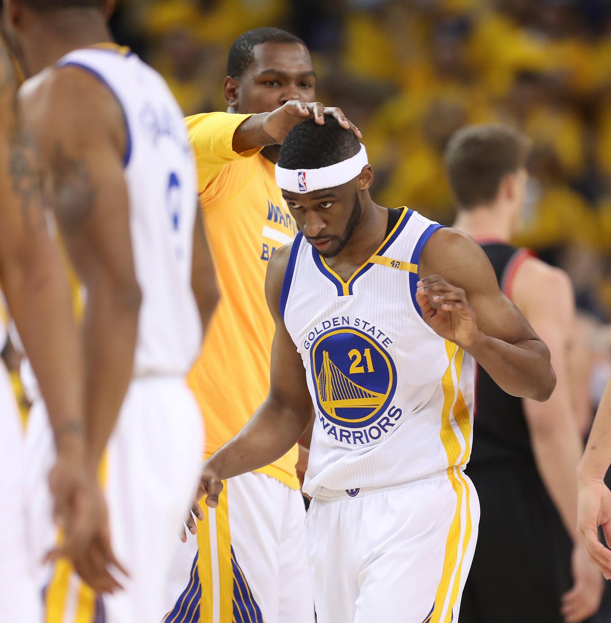Warriors’ Ian Clark has Blazers’ number
