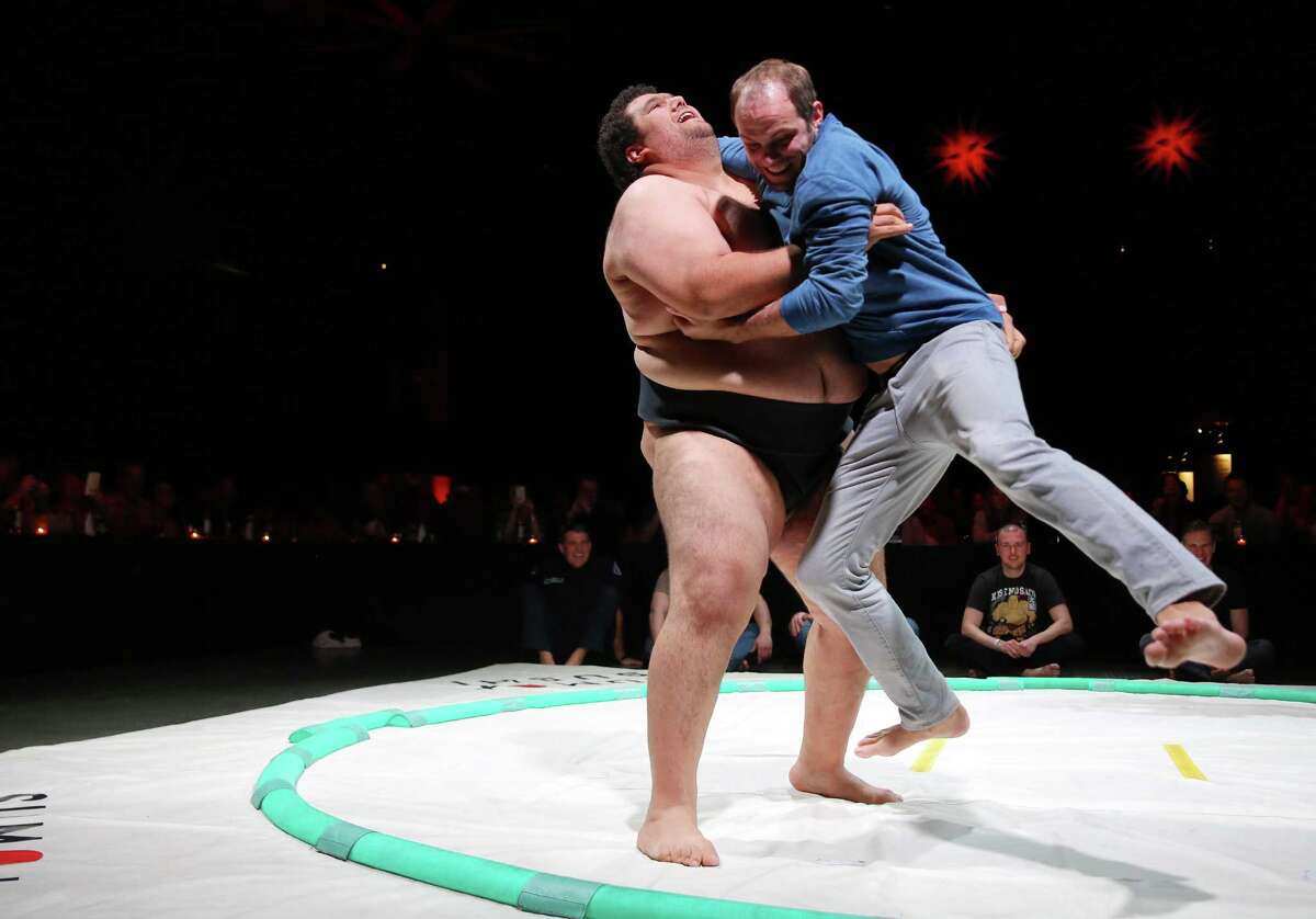 World champion sumo wrestlers spar in Seattle