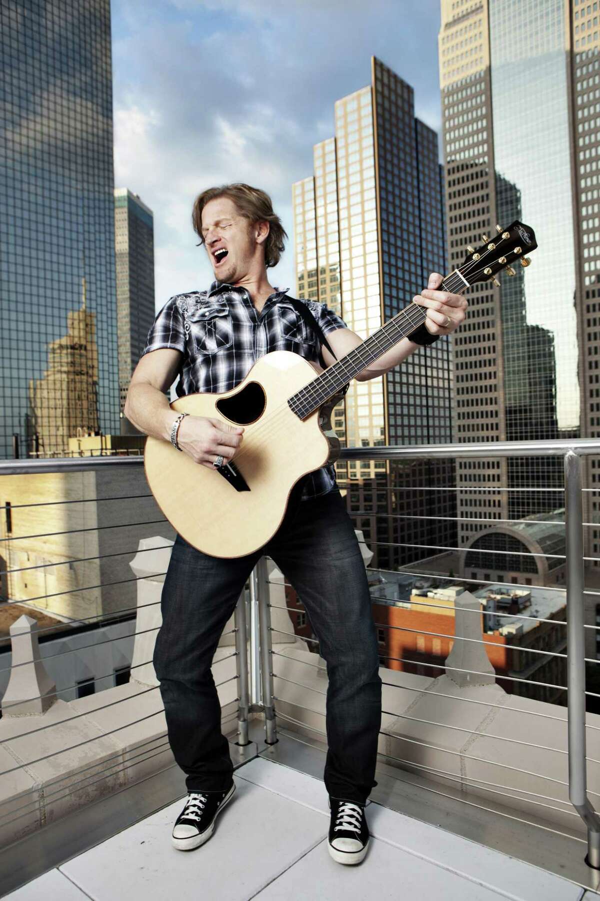 Comedian Tim Hawkins slated to perform in Stamford