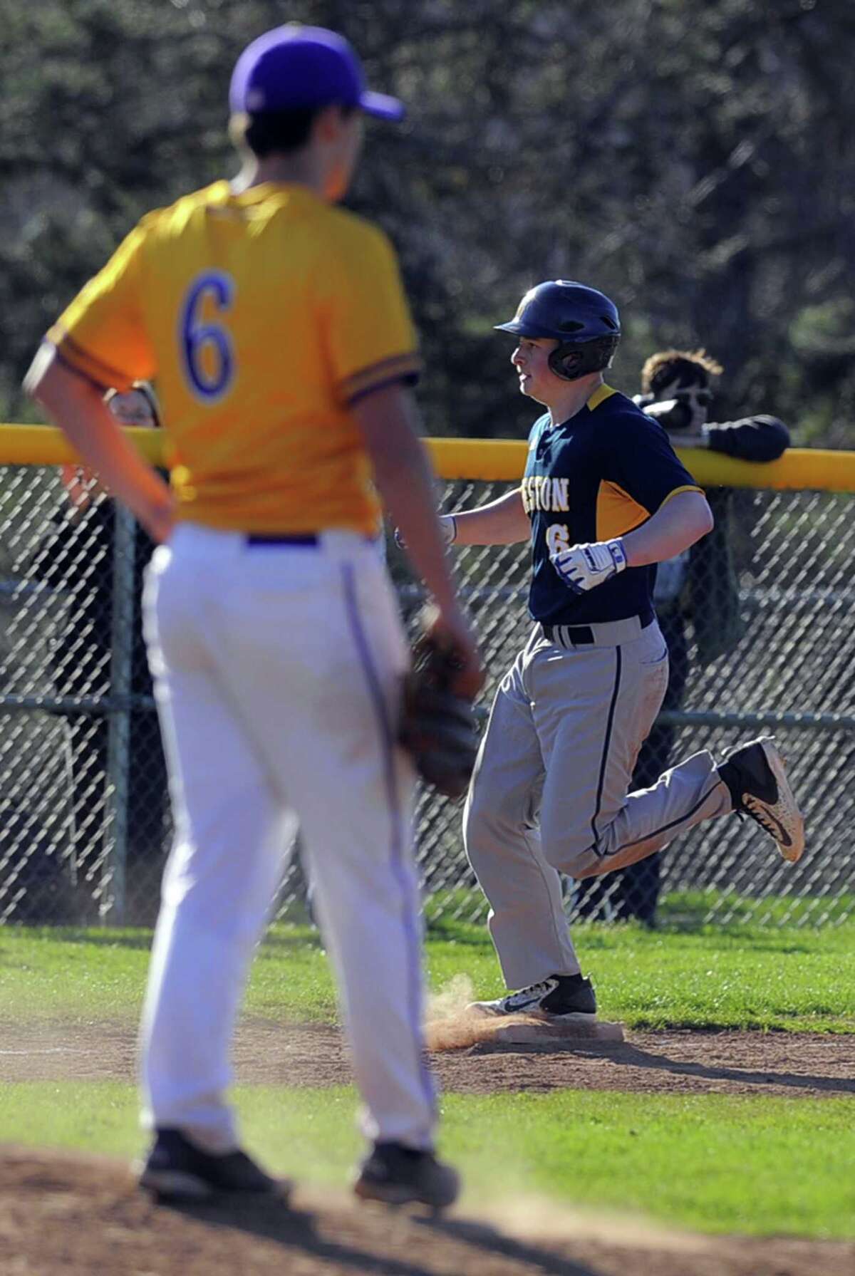 Weston baseball rolls over Westhill
