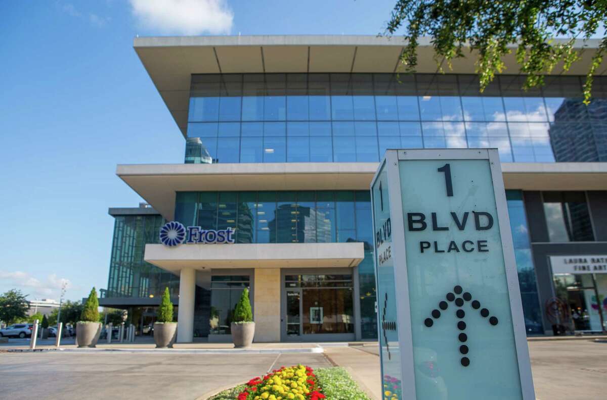 Whitestone REIT closes on mammoth acquisition of BLVD Place