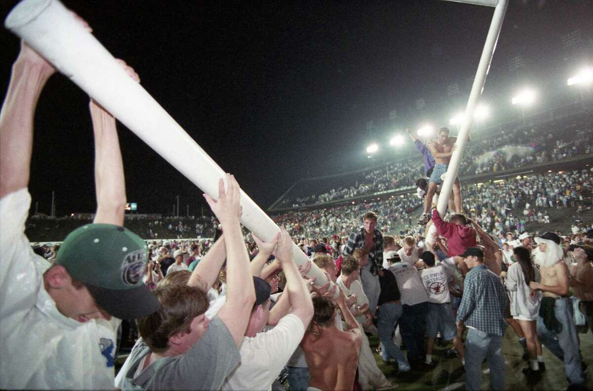 Rice wins first over UT since 1965