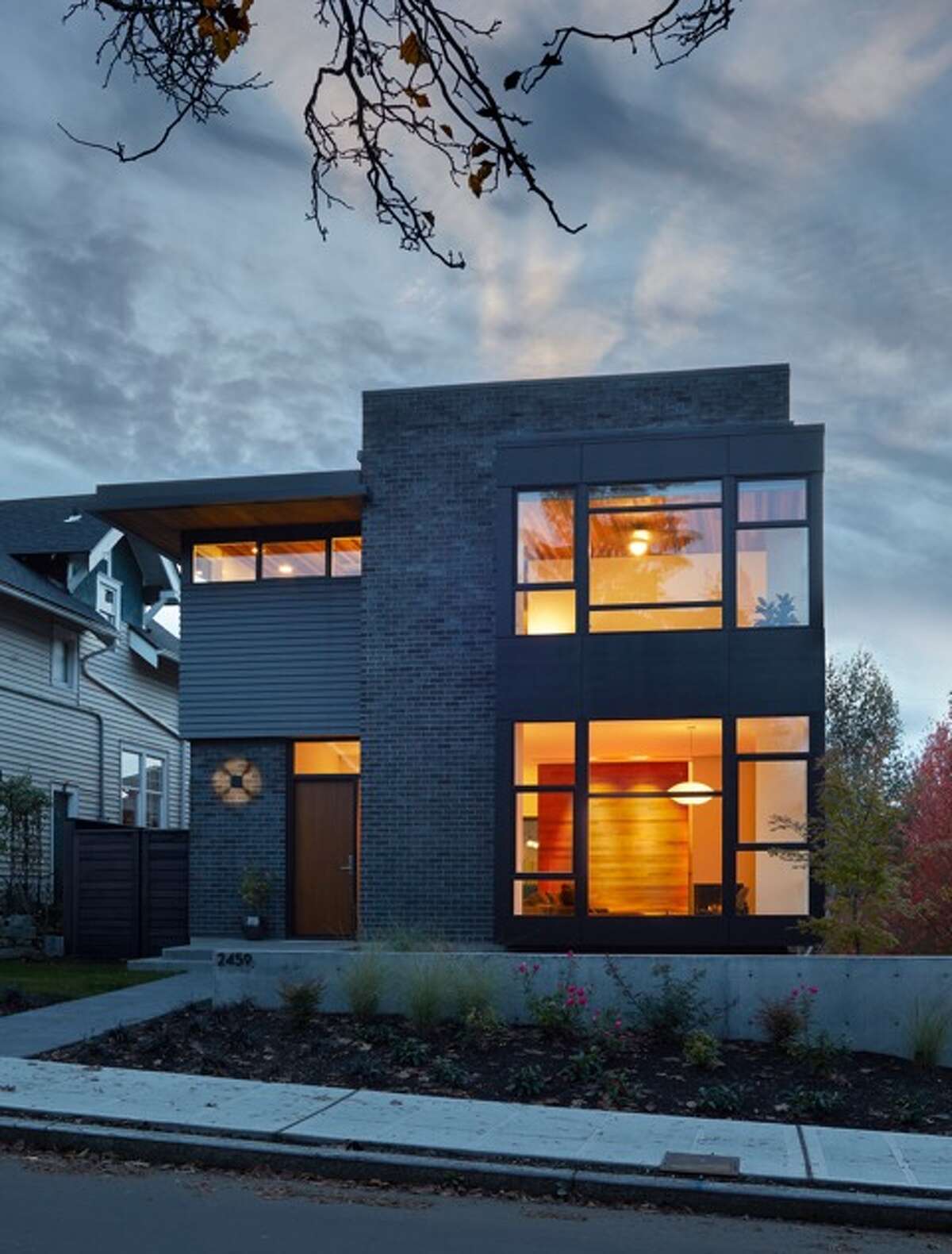 See homes, talk to architects at Modern Home Tour