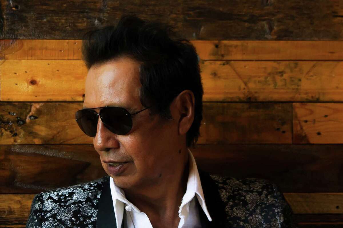Musician Alejandro Escovedo's 'lived through it all'