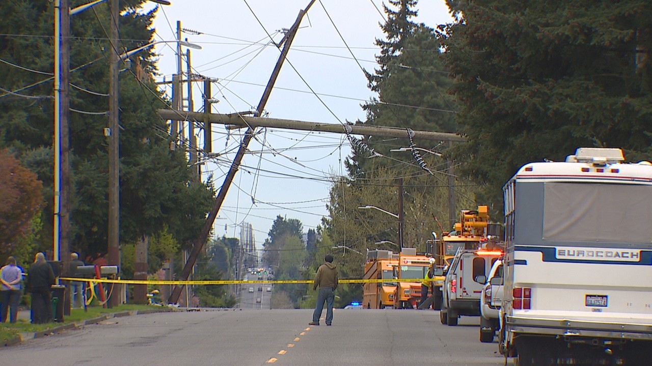 Downed wires, rollover crash cause huge traffic jam in North Seattle