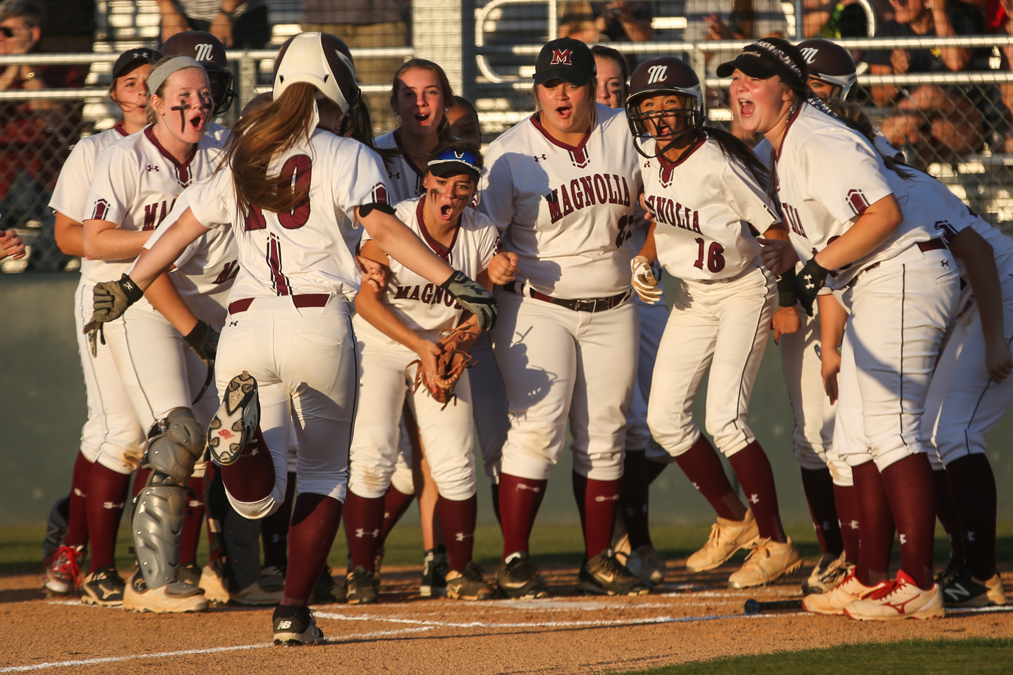 SOFTBALL: Magnolia edges Tomball, clinches playoff berth