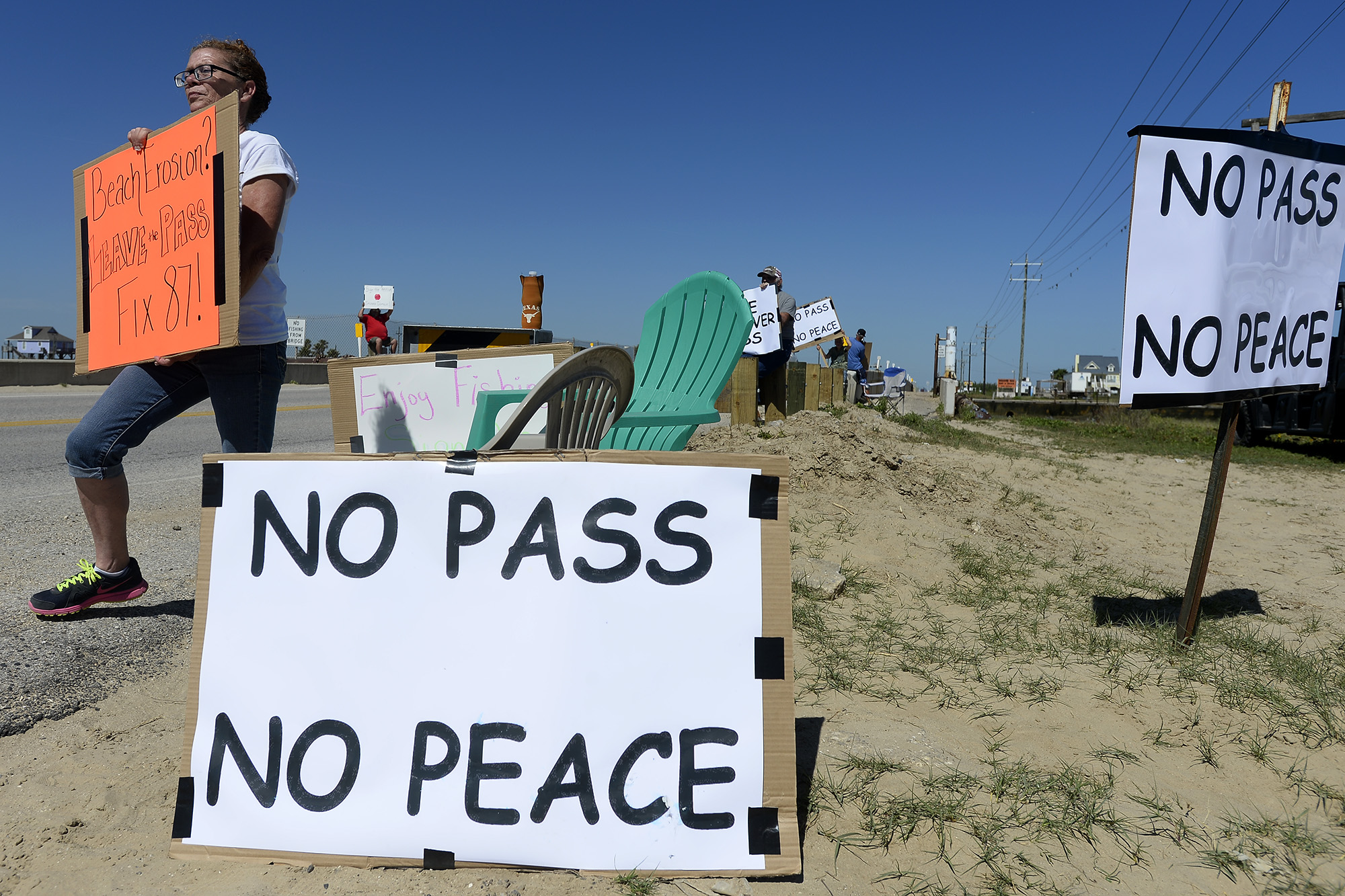 $12M bid delays closure of Rollover Pass