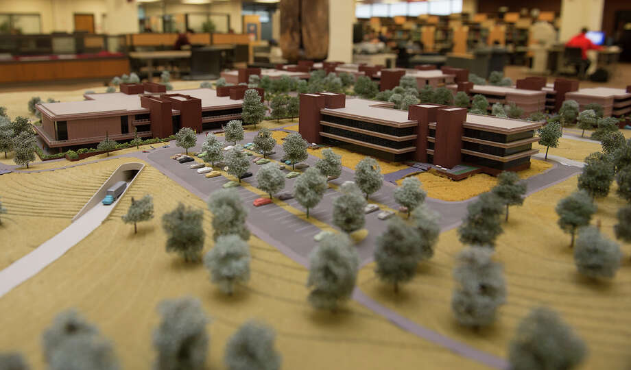 Historic scale model of SIUE campus plan on display in Lovejoy Library ...