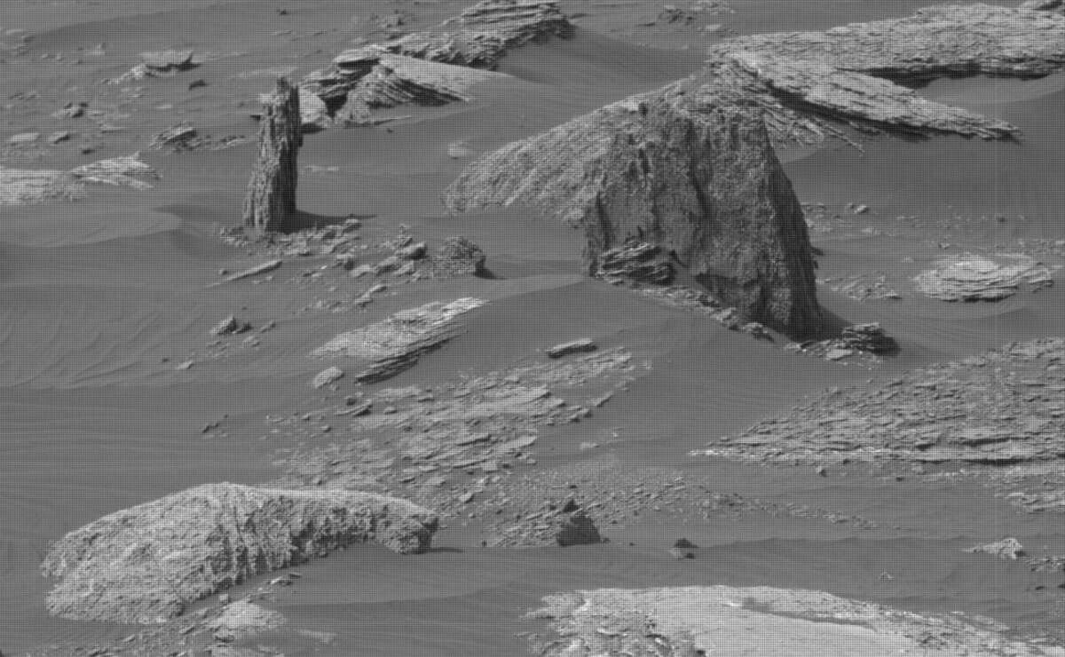 A strange thing seen on Mars that might actually mean something