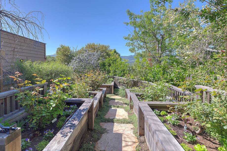 Walk-through: Picturesque Portola Valley estate - SFGate