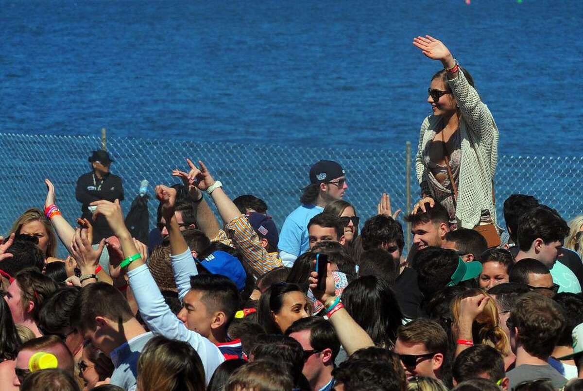 Annual Clam Jam brings Fairfield parking restrictions