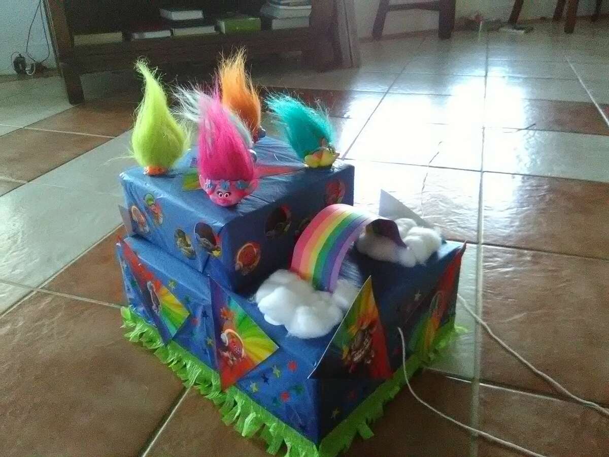 Reader photos: Tiny Fiesta floats are a big hit, tradition for S.A ...