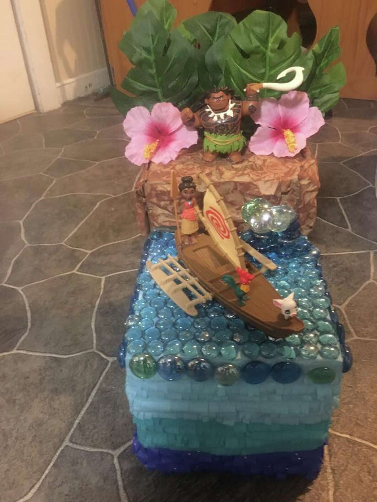 Reader photos: Tiny Fiesta floats are a big hit, tradition for S.A ...