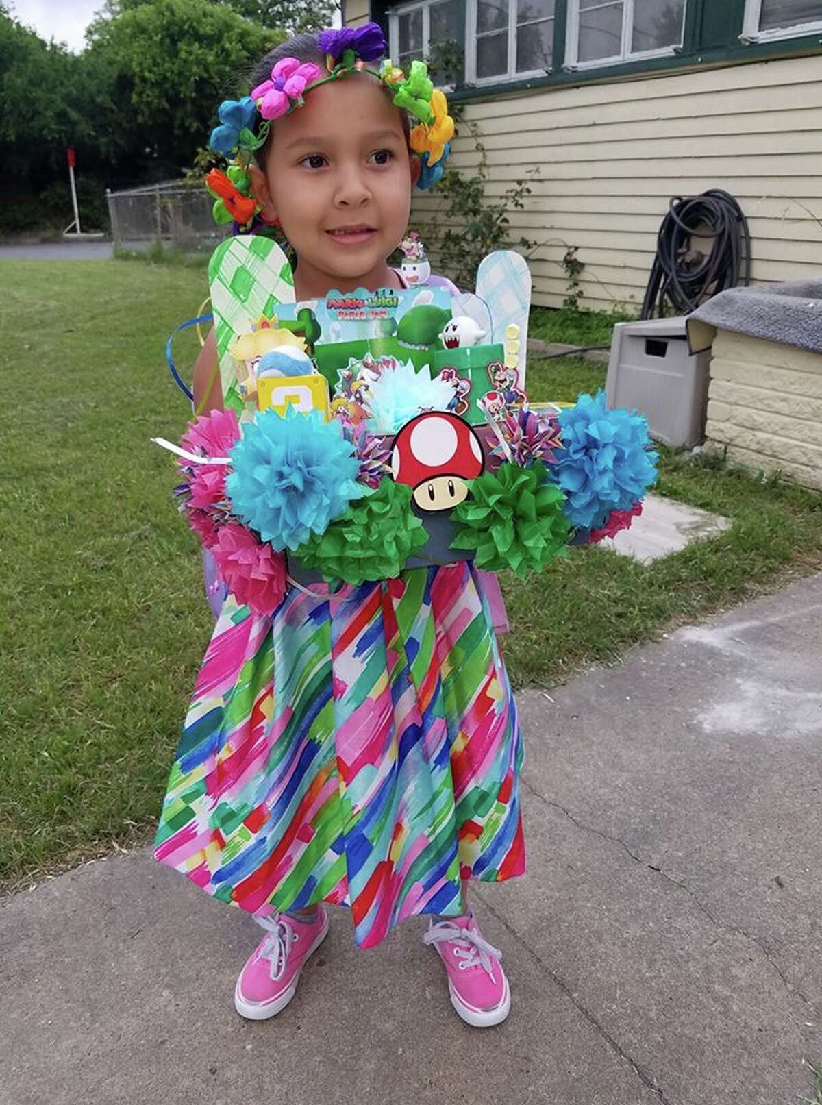 Reader photos: Tiny Fiesta floats are a big hit, tradition for S.A ...