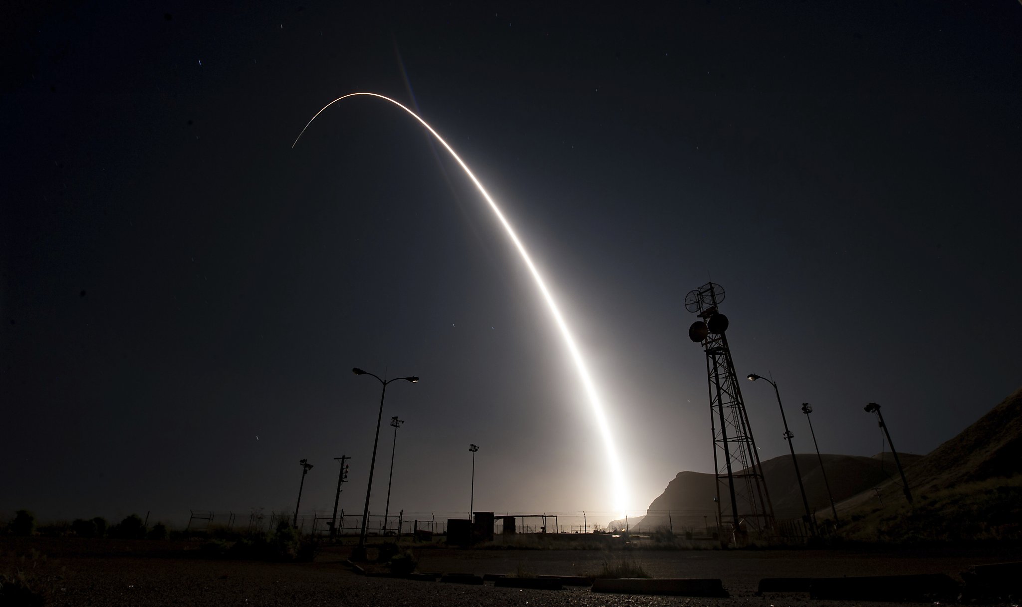 Air Force test launches another missile off California Coast Wednesday ...