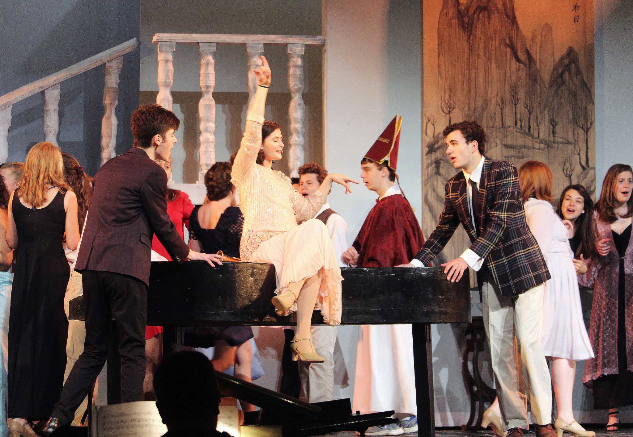 Ludlowe’s ‘Mame’ brings glitz, colorful characters to the stage