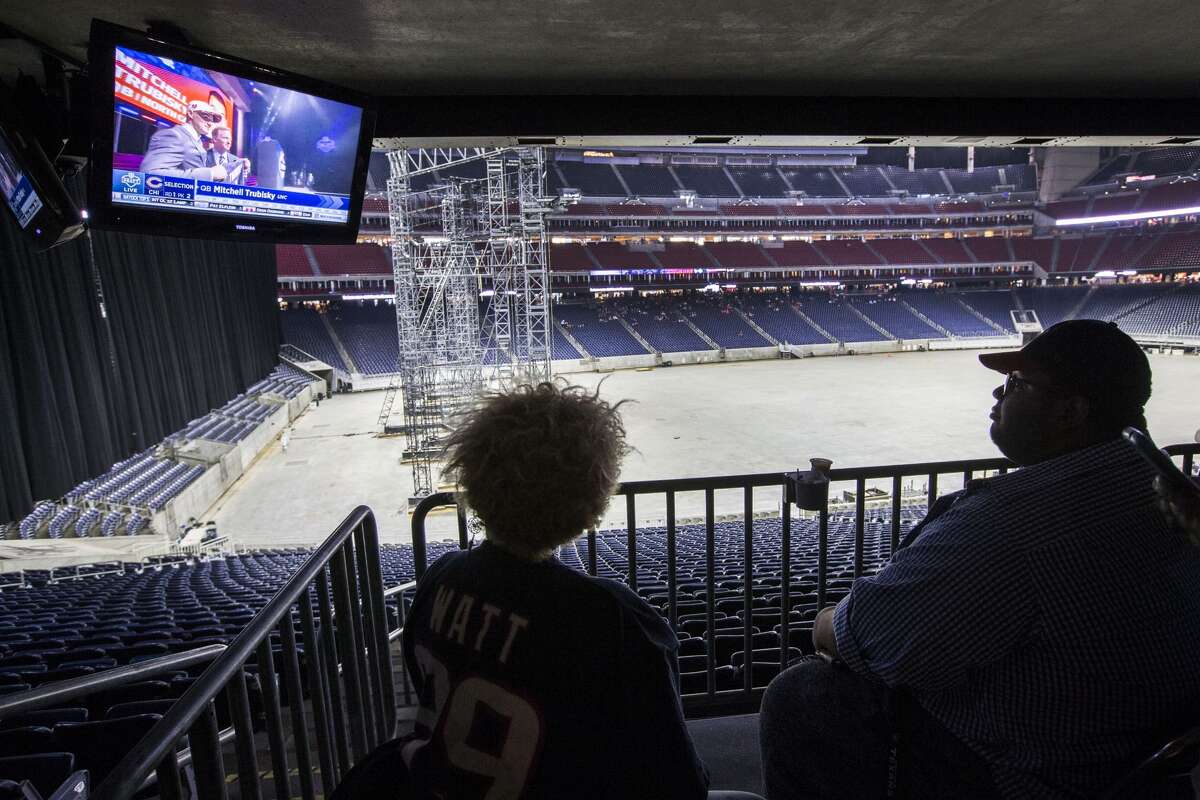 Chiefs trade up to draft Texas Tech QB Patrick Mahomes