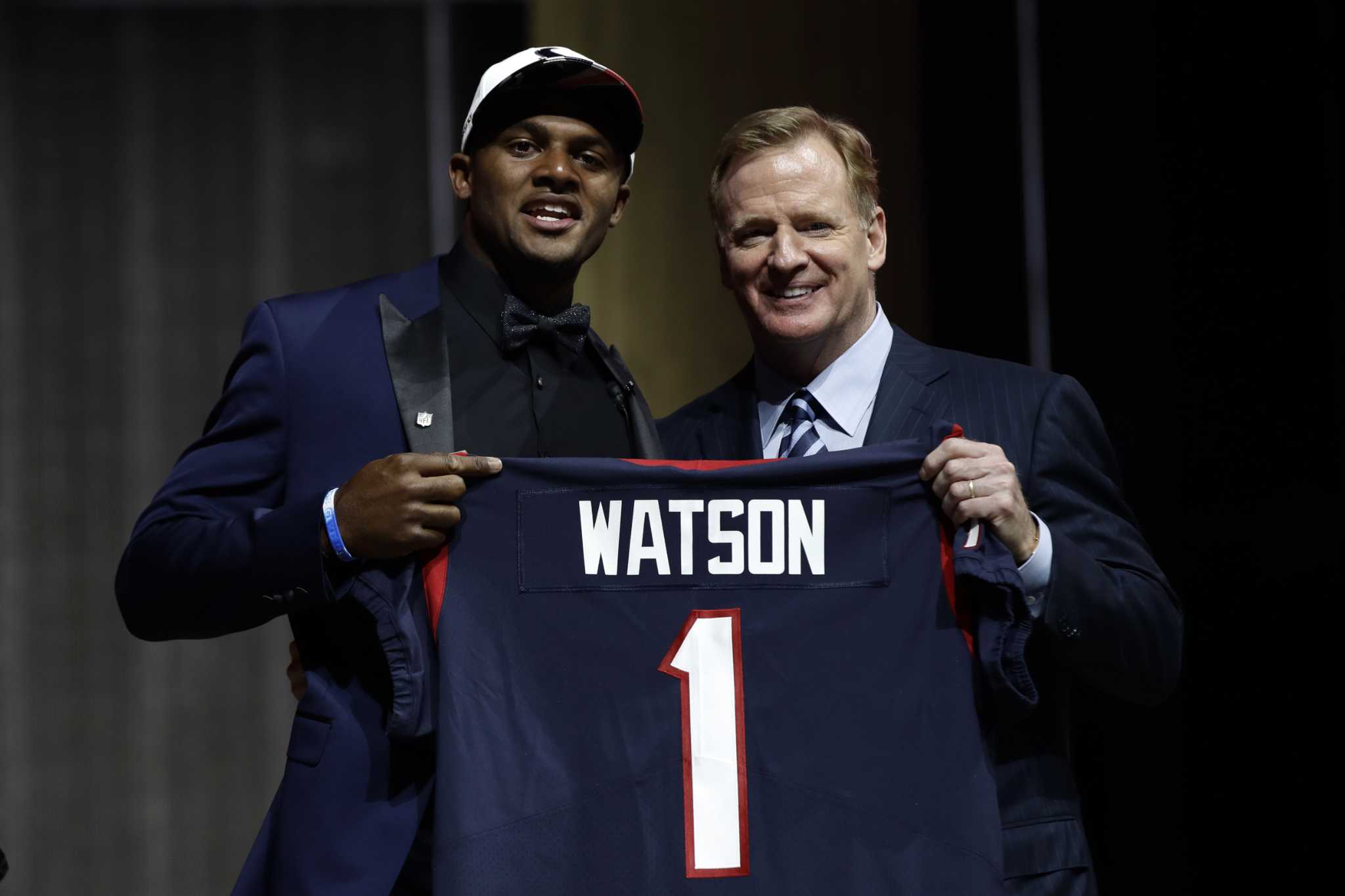 NFL: Texans trade up to get QB Watson