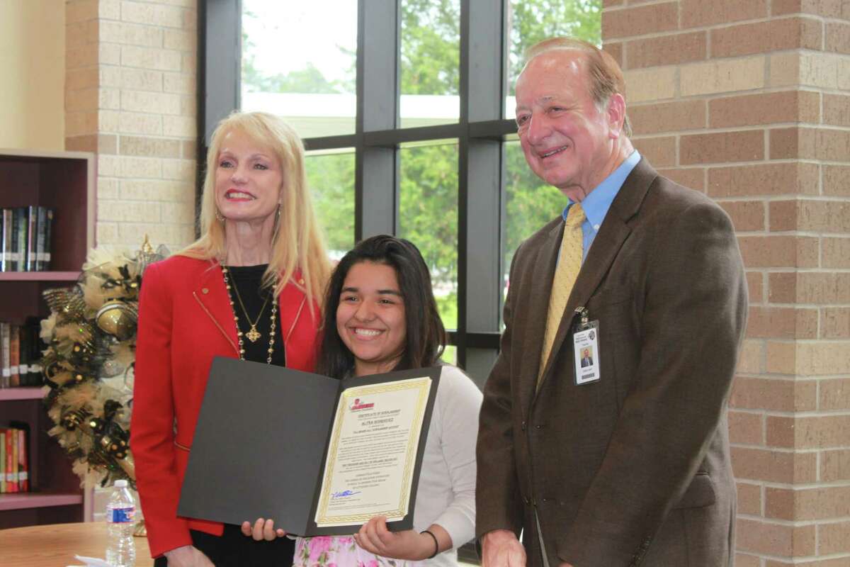 Conroe teacher, community pave path for 10 freshmen