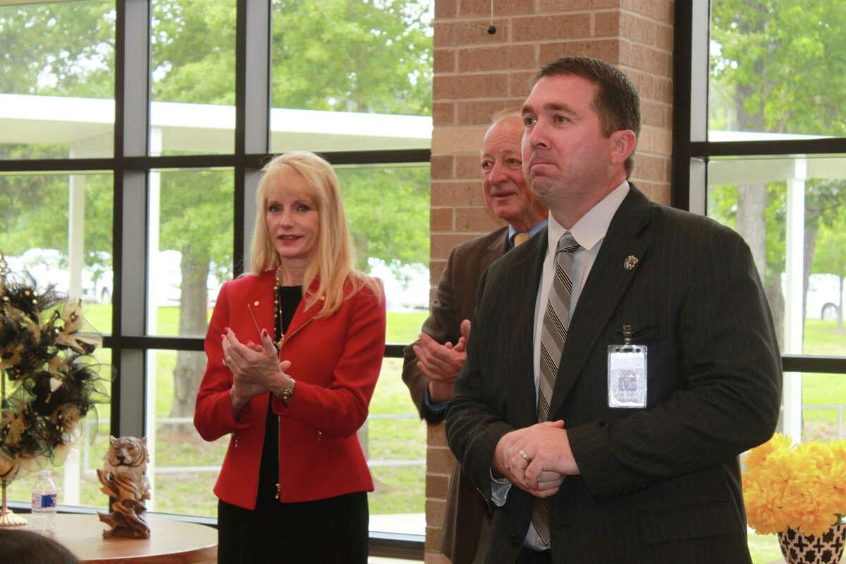 Conroe teacher, community pave path for 10 freshmen
