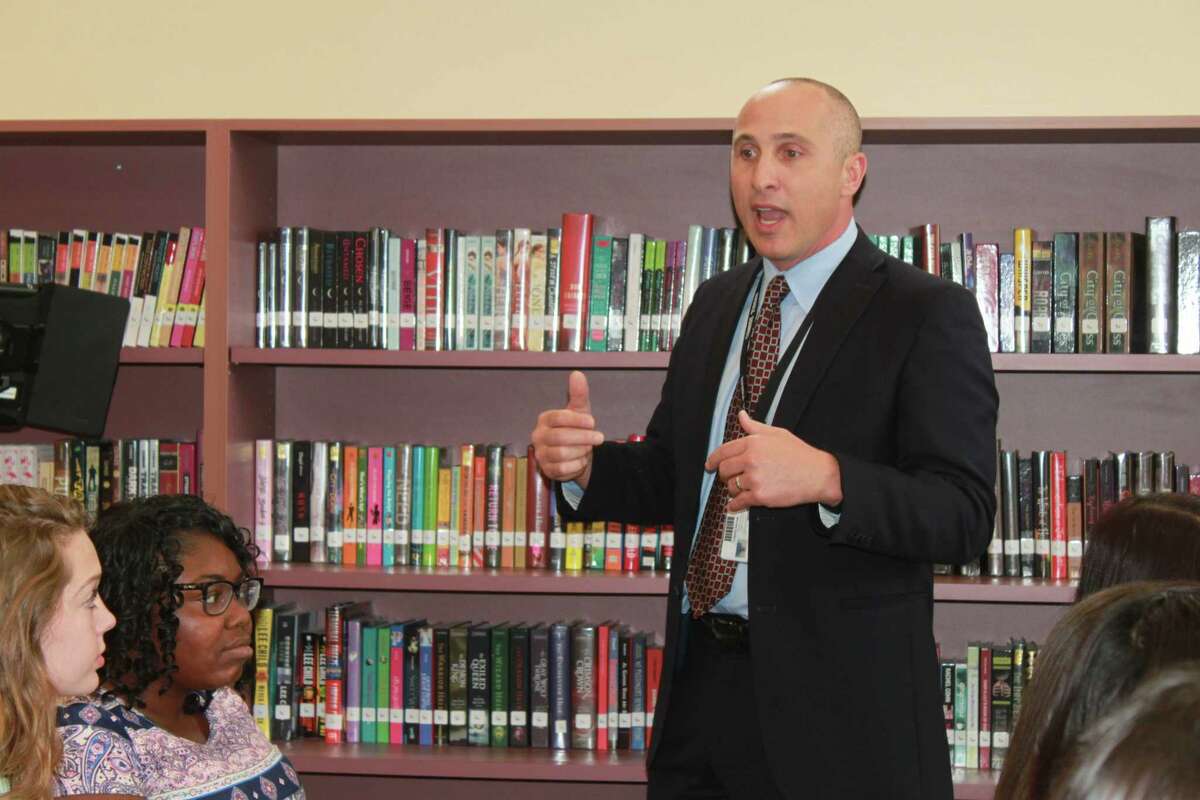 Conroe teacher, community pave path for 10 freshmen