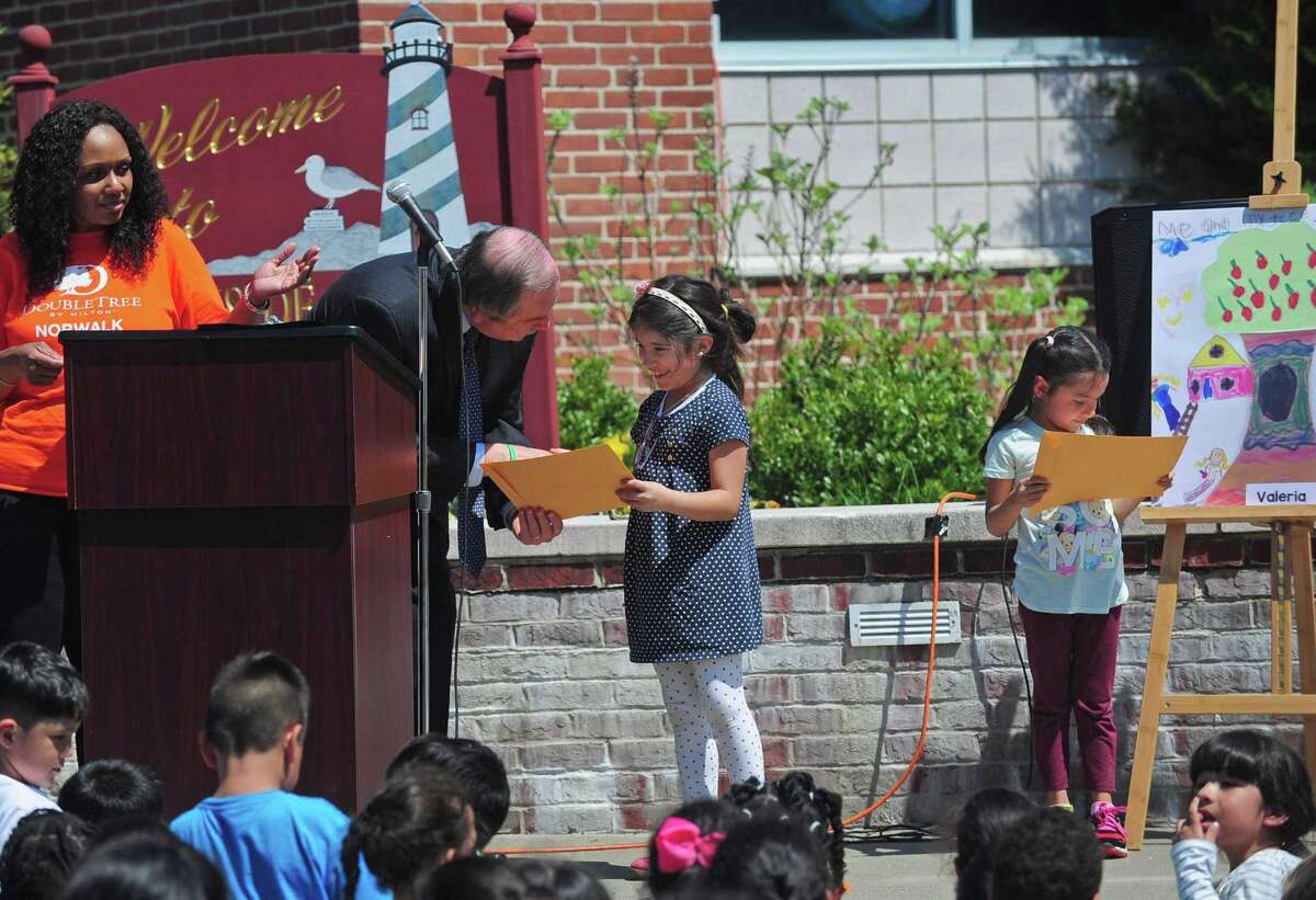 Tree planting returns to Brookside Elementary