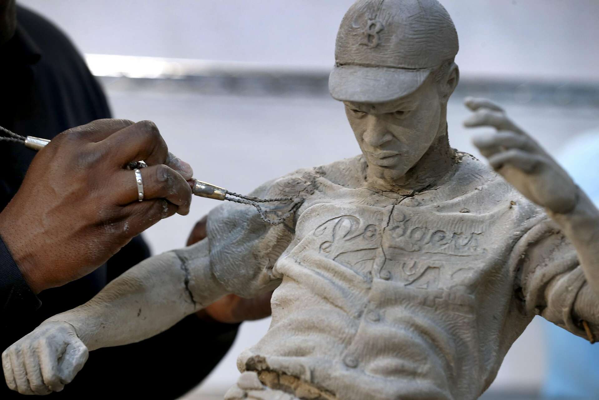 Oakland sculptor’s statue captures Jackie Robinson’s fiery spirit