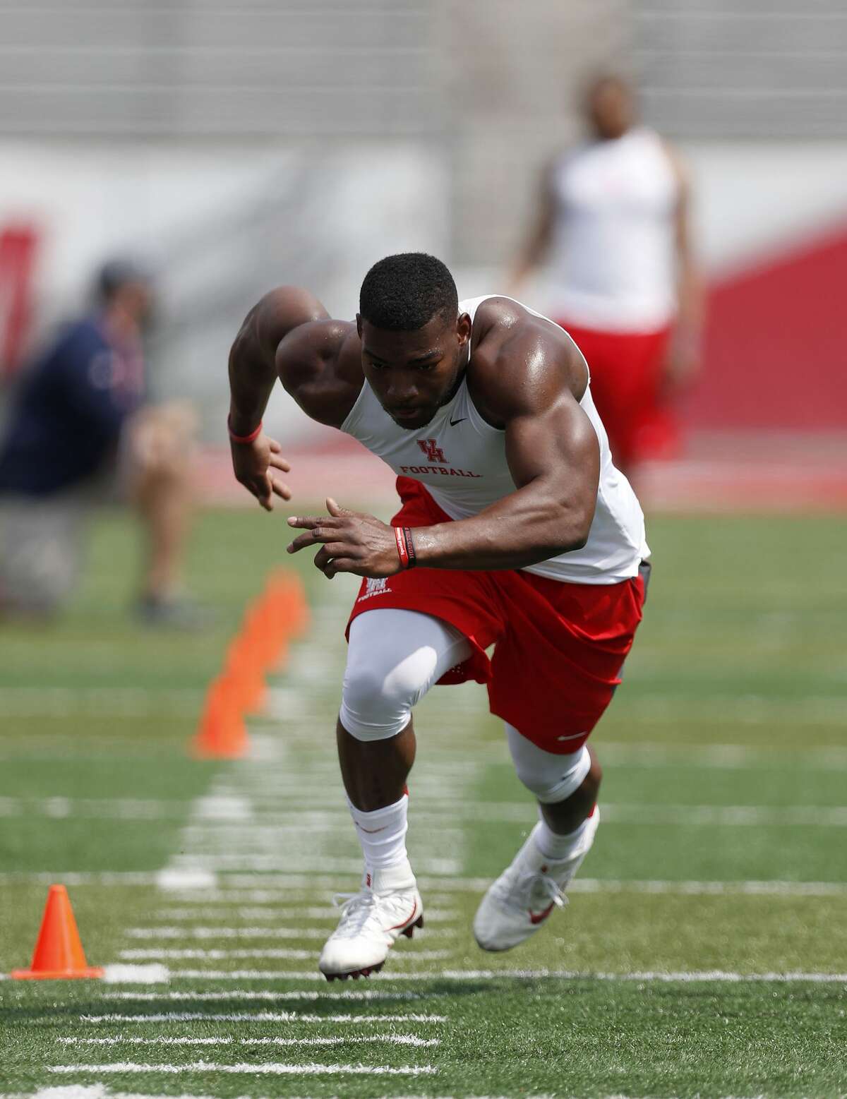 Ravens select UH linebacker Tyus Bowser with pick No. 47
