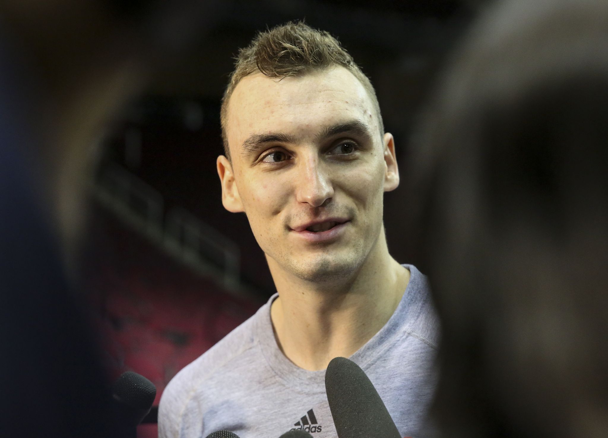 Rockets' Sam Dekker will be available for Spurs series