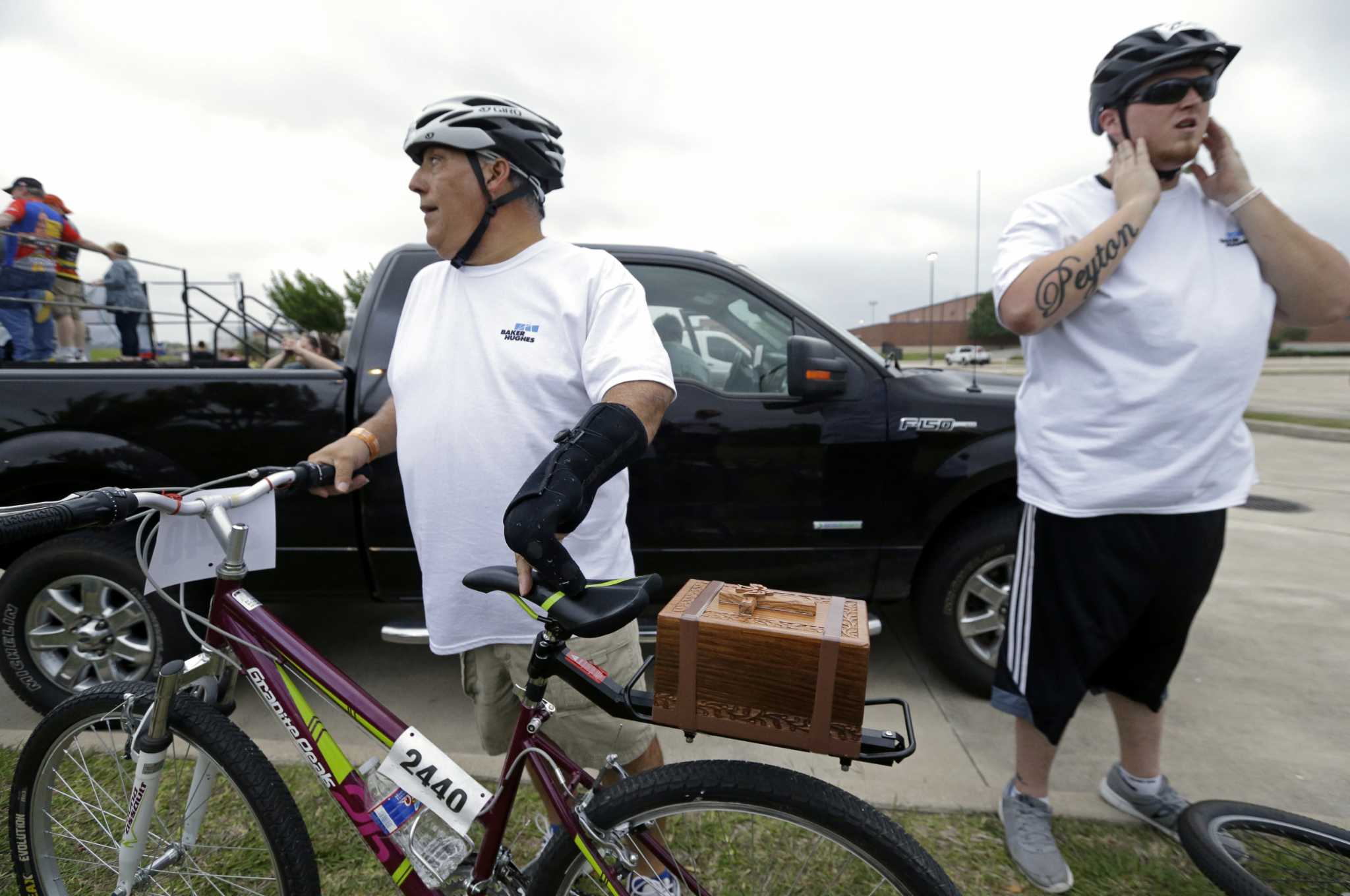 MS-150 rider fulfills promise to slain wife