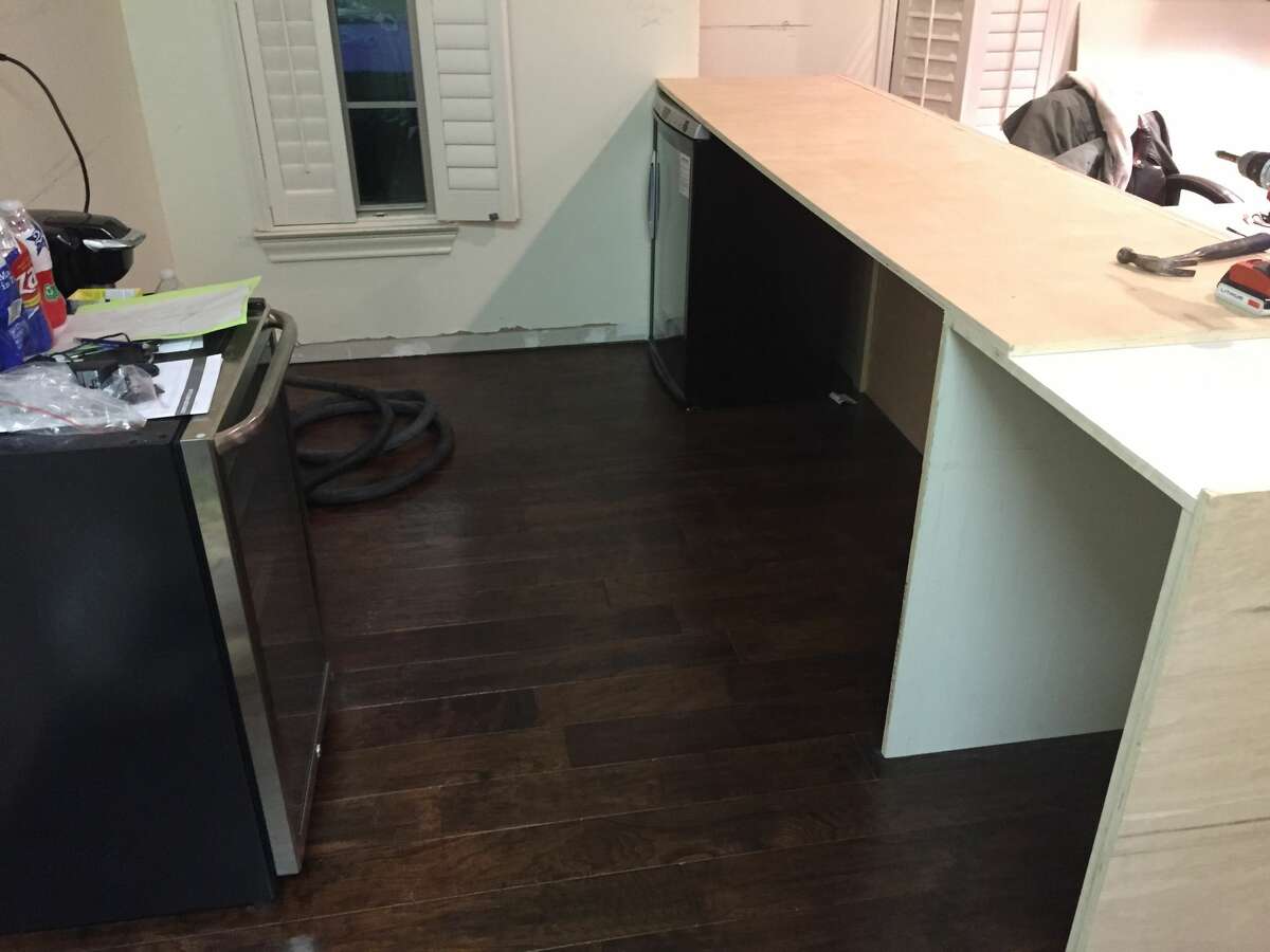 Houston man rehabs his garage to create an epic man cave