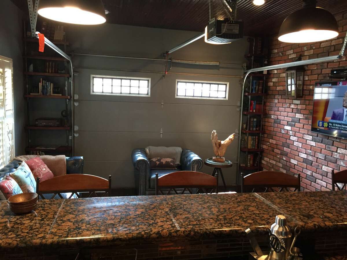 Houston man rehabs his garage to create an epic man cave