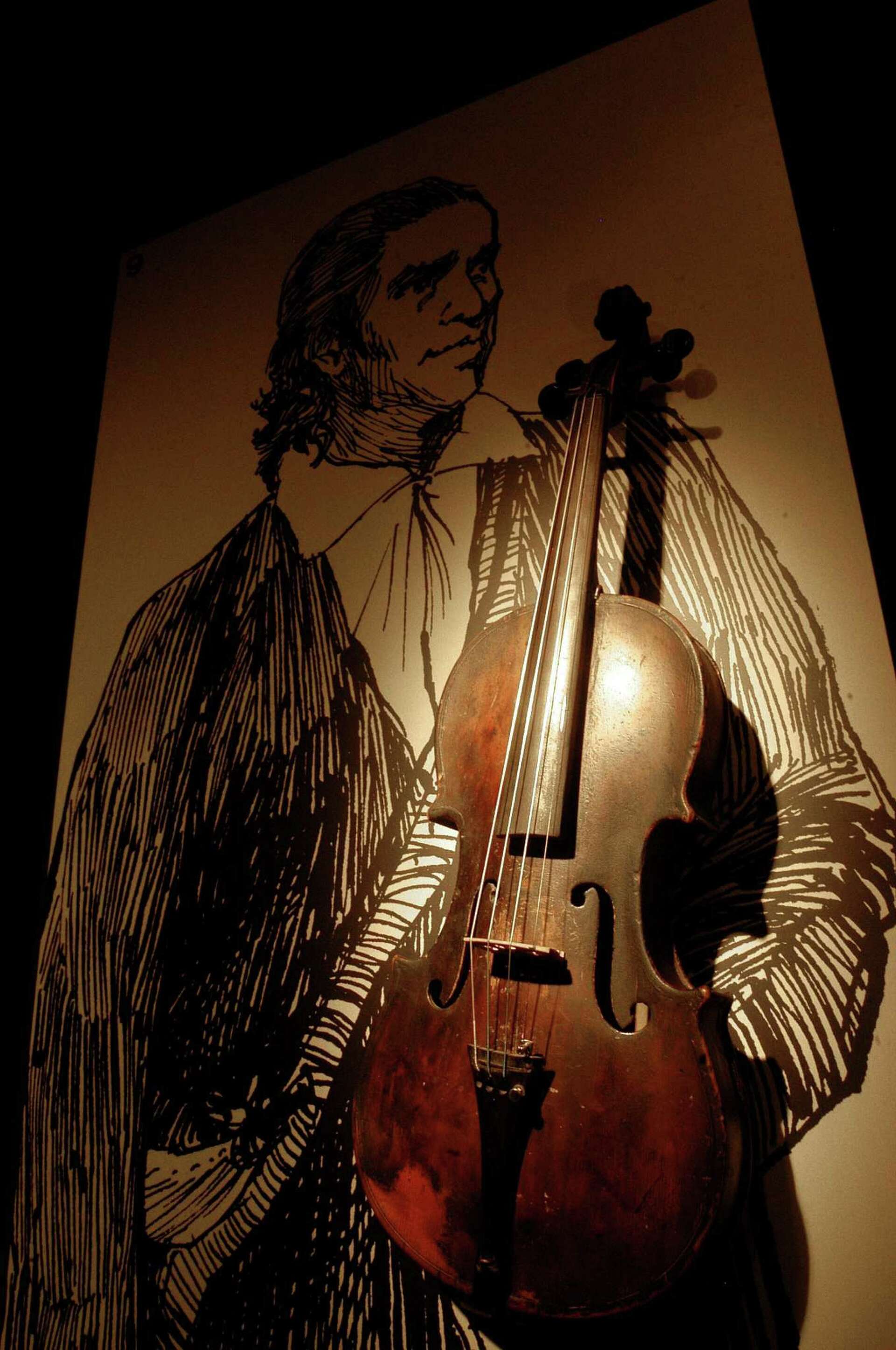 Davy Crockett likely never fiddled at the Alamo yet legend lives on