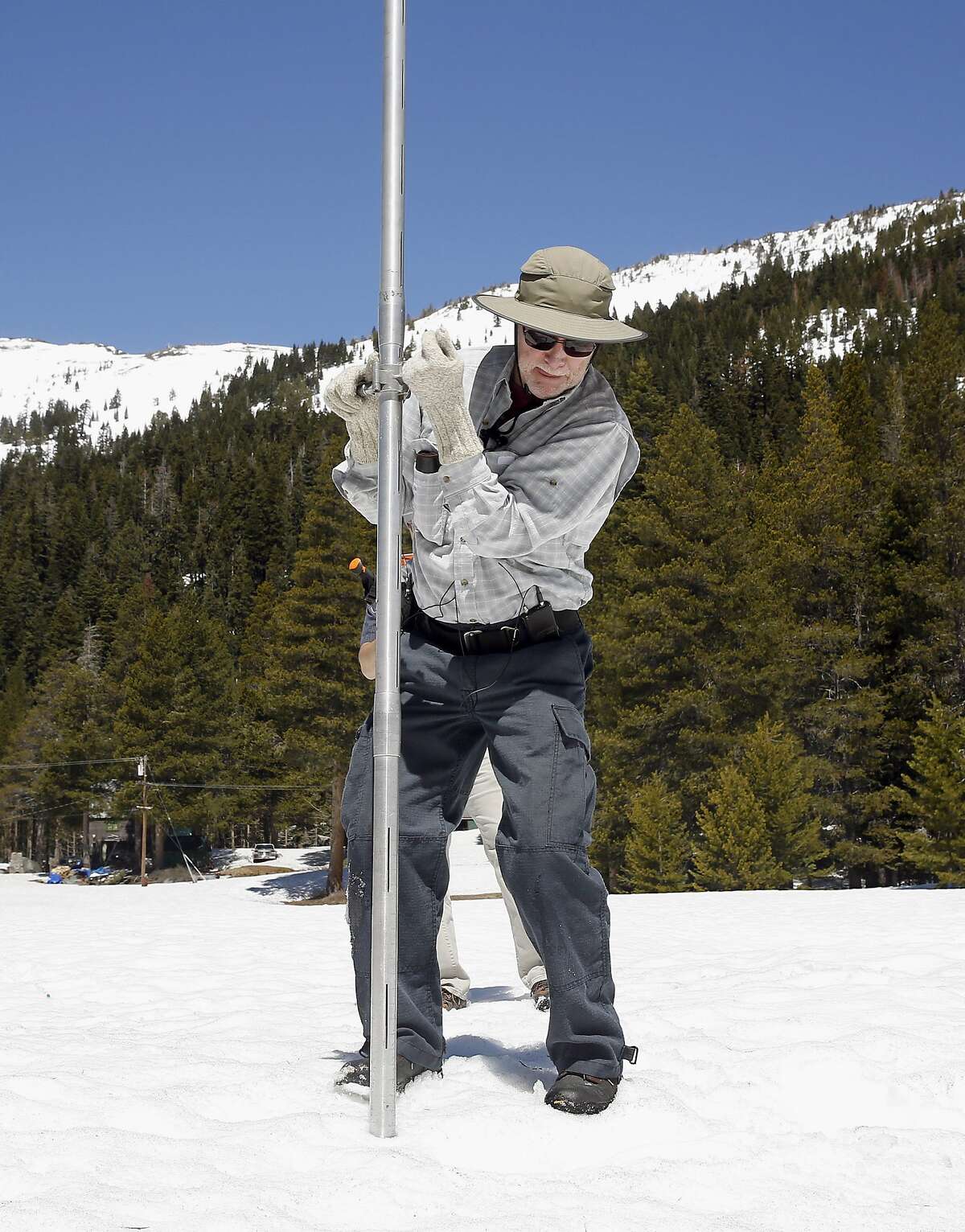 Melting snow causes minor flooding of Yosemite’s Merced River