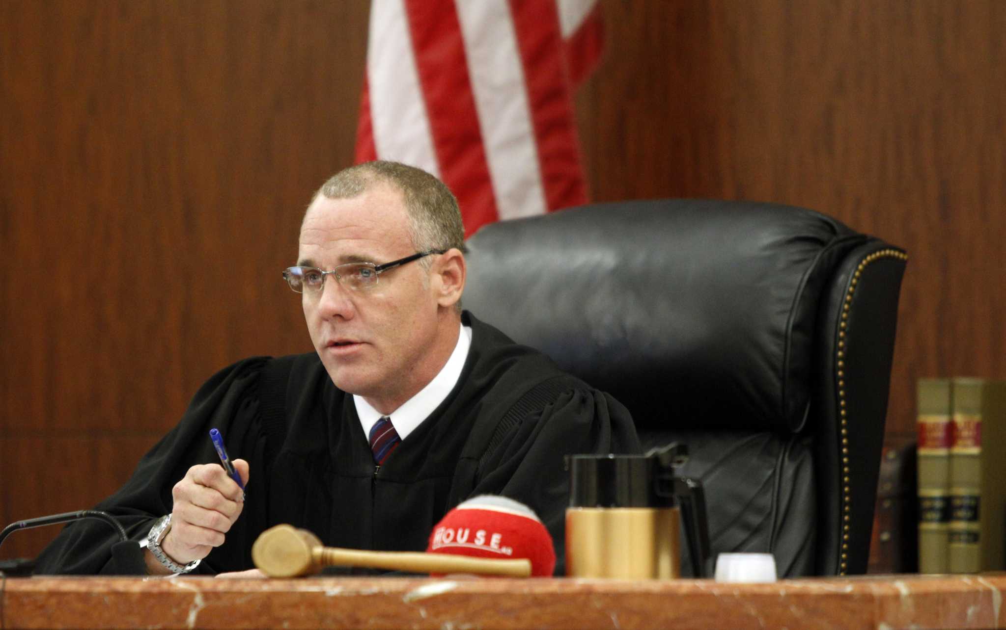 Boerne attorney, a former judge, jailed on drug charge