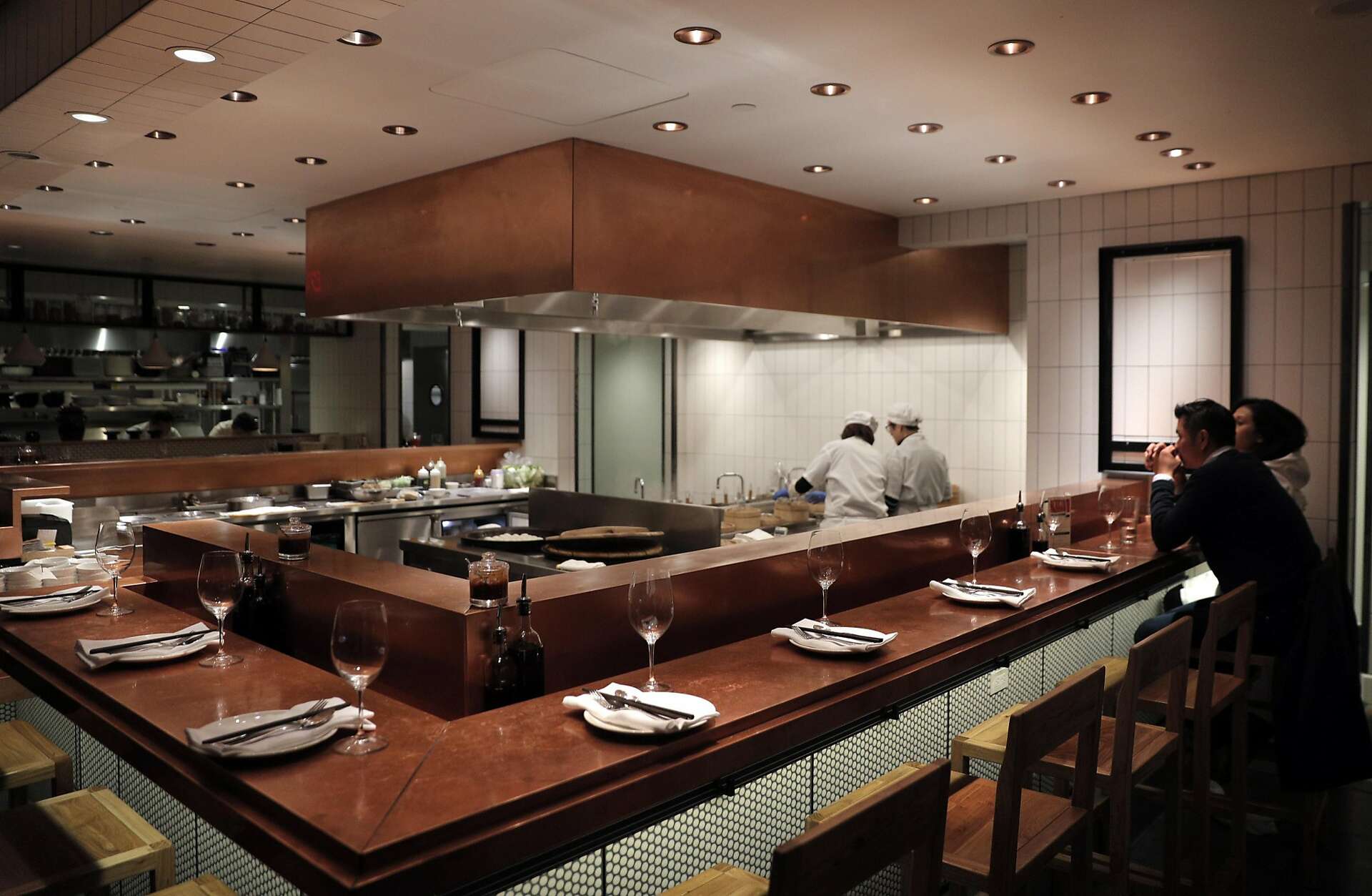China Live brings a modern sensibility to Chinatown